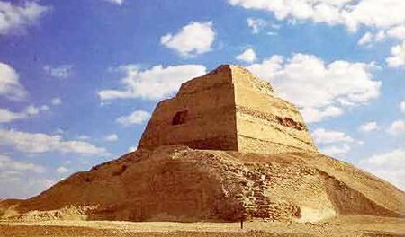 Az egyiptomi piramisok, Giza, Szakkara, Dahsur, Maidum, Medum Hawara ...